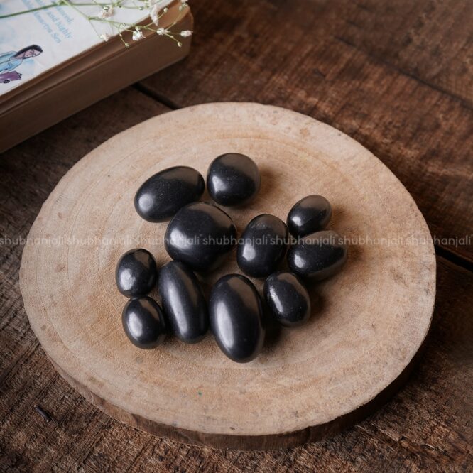 Tumble Stones | Buy Online Natural Carbon Shungite Crystal Tumble Stone - Shubhanjali