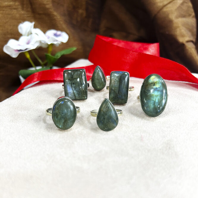 Crystal Rings | Natural Healing Labradorite Stone Rings